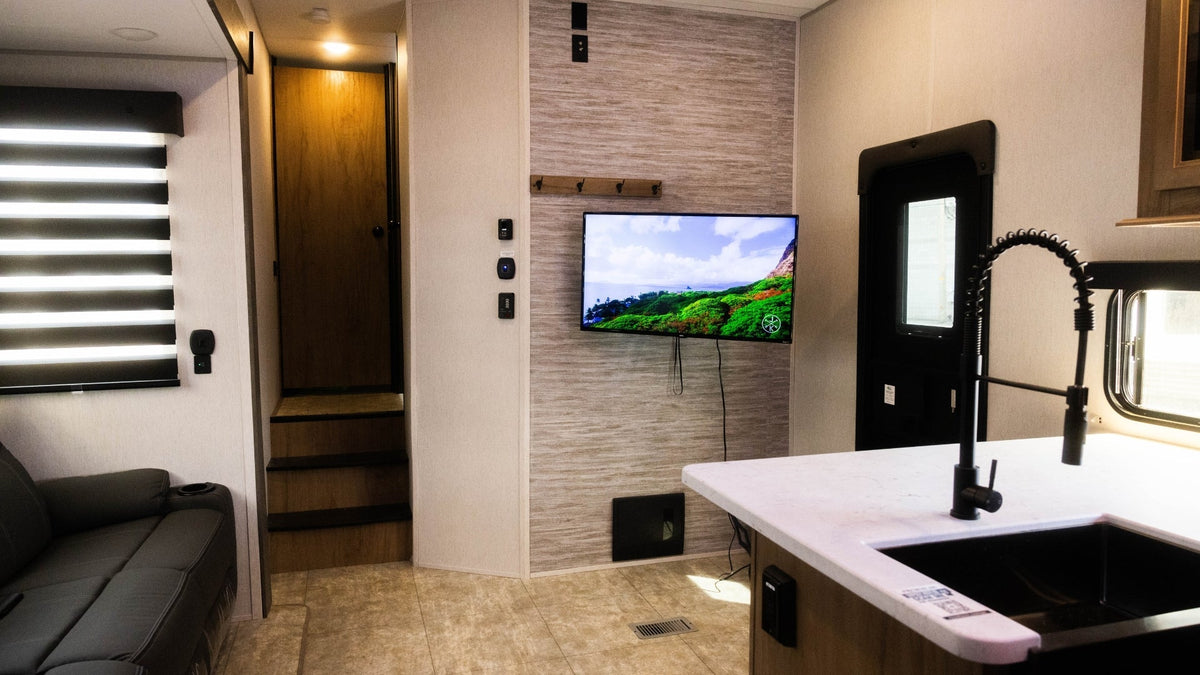 The Ultimate Guide to Choosing an RV TV Mount | Mount-It!